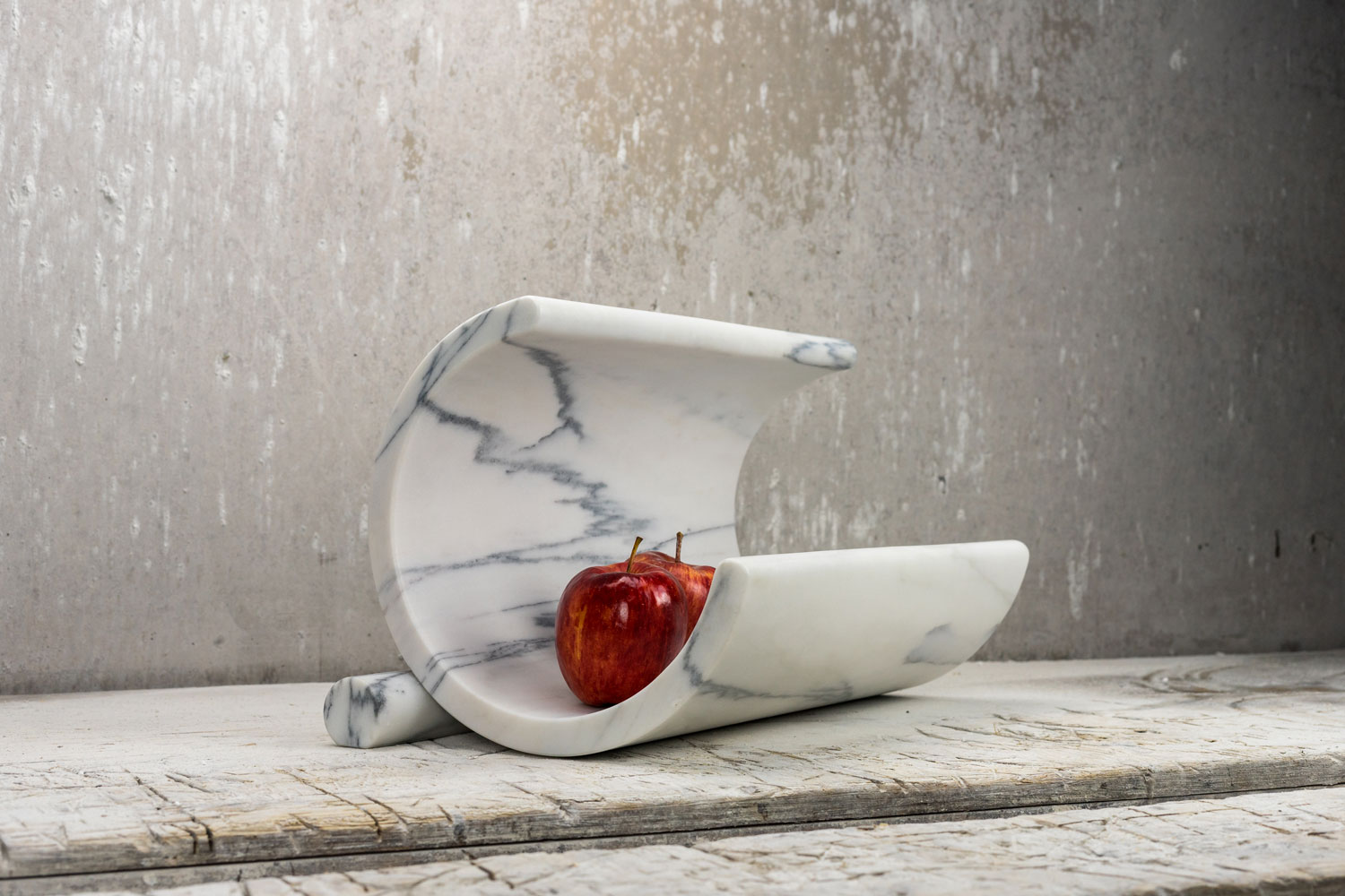 Pedrantíqua, Stone sculptor in Calvaria de Cima, Portugal, presented by ...